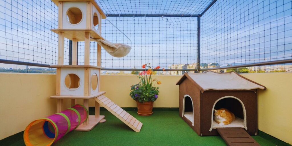 Creative Catio Ideas for Balcony: Safe and Stylish Outdoor Fun